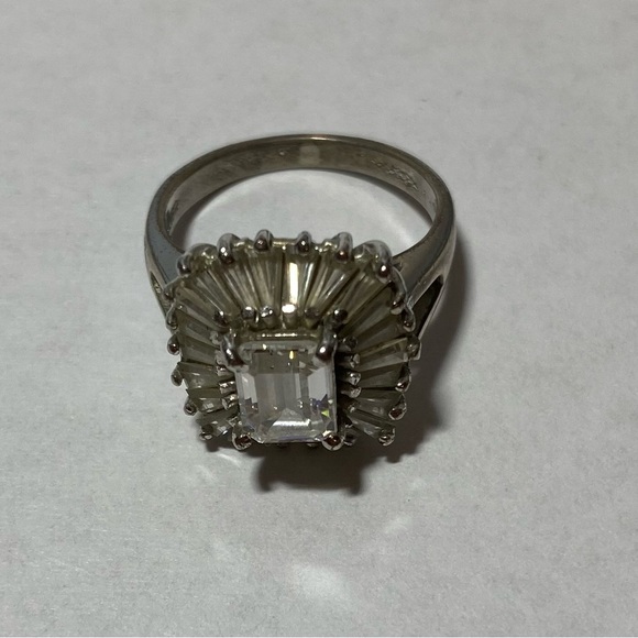 Vintage | Jewelry | Vintage Silver Rhinestone Ring Size 65 | Poshmark